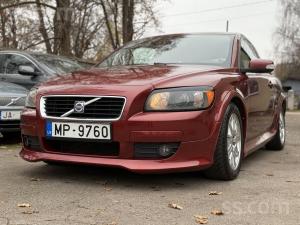 Sarkans Volvo C30 2007 Rīga, ar dzinēja tilpumu 2.40 L un nobraukumu 0 tūkst. km par 2900 €, foto 2 vietnē AUTOMOTO.COM.LV