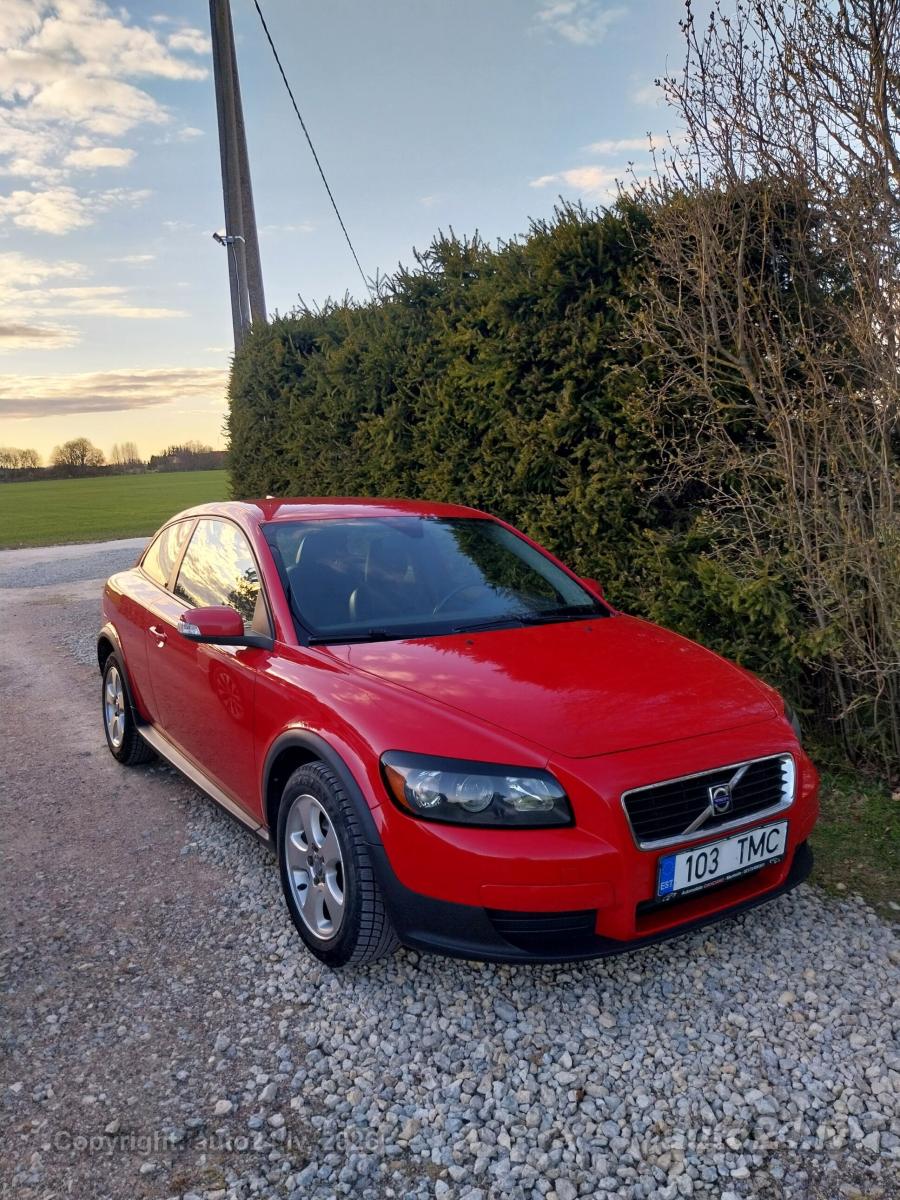 Red Volvo C30 2007 in Tallinn, with an engine capacity of 2.00 L and mileage of 194 thousand km for 3000 €, photo 1 on AUTOMOTO.COM.LV