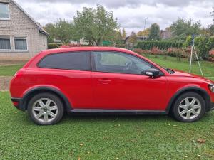 Sarkans Volvo C30 2008 Cēsis, ar dzinēja tilpumu 1.60 L un nobraukumu 155 tūkst. km par 3500 €, foto 3 vietnē AUTOMOTO.COM.LV