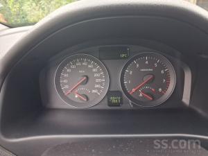 Sarkans Volvo C30 2008 Cēsis, ar dzinēja tilpumu 1.60 L un nobraukumu 155 tūkst. km par 3500 €, foto 9 vietnē AUTOMOTO.COM.LV