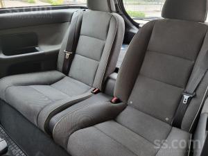 Red Volvo C30 2009 in Jelgava, with an engine capacity of 1.60 L and mileage of 336 thousand km for 2490 €, photo 9 on AUTOMOTO.COM.LV