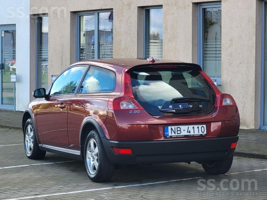 Красный Вольво Ц30 2009 в Елгава, объемом двигателя 1.60 л и пробегом 336 тыс. км за 2290 €, фото 9 на AUTOMOTO.COM.LV