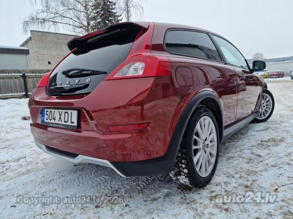 Sarkans Volvo C30 2010 Tartu, ar dzinēja tilpumu 1.60 L un nobraukumu 281 tūkst. km par 3890 €, foto 6 vietnē AUTOMOTO.COM.LV