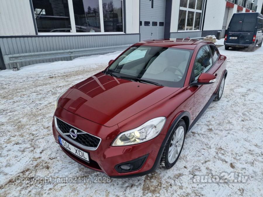 Red Volvo C30 2010 in Tartu, with an engine capacity of 1.60 L and mileage of 281 thousand km for 3890 €, photo 2 on AUTOMOTO.COM.LV