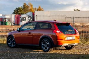 Красный Вольво Ц30 2010 в Рига, объемом двигателя 1.60 л и пробегом 105 тыс. км за 5995 €, фото 14 на AUTOMOTO.COM.LV