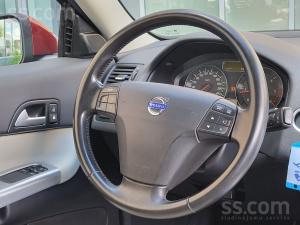 Красный Вольво Ц30 2011 в Елгава, объемом двигателя 2.00 л и пробегом 0 тыс. км за 4490 €, фото 23 на AUTOMOTO.COM.LV