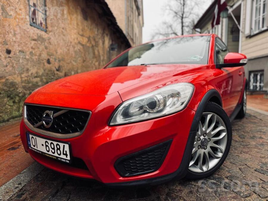 Sarkans Volvo C30 2012 Cēsis, ar dzinēja tilpumu 1.60 L un nobraukumu 0 tūkst. km par 4450 €, foto 3 vietnē AUTOMOTO.COM.LV