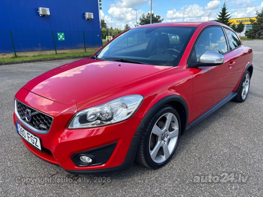 Sarkans Volvo C30 2012 Paide, ar dzinēja tilpumu 1.60 L un nobraukumu 245 tūkst. km par 4890 €, foto 1 vietnē AUTOMOTO.COM.LV