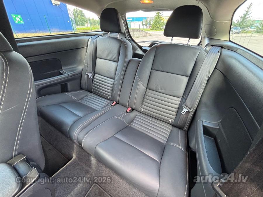 Sarkans Volvo C30 2012 Paide, ar dzinēja tilpumu 1.60 L un nobraukumu 245 tūkst. km par 4890 €, foto 24 vietnē AUTOMOTO.COM.LV