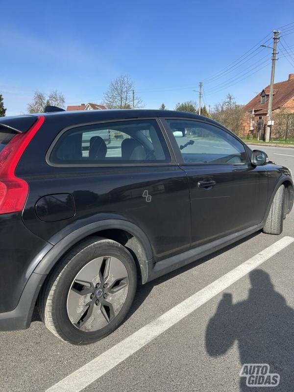 Volvo C30 2010 Kauņa, ar dzinēja tilpumu 1.60 L un nobraukumu 469 tūkst. km par 1900 €, foto 3 vietnē AUTOMOTO.COM.LV