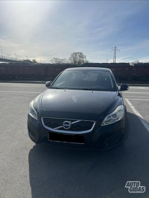 Volvo C30 2010 in Kaunas, with an engine capacity of 1.60 L and mileage of 469 thousand km for 1900 €, photo  on AUTOMOTO.COM.LV