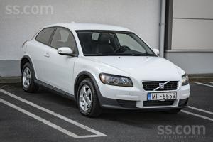 Белый Вольво Ц30 2008 в Рига, объемом двигателя 1.60 л и пробегом 0 тыс. км за 3850 €, фото 4 на AUTOMOTO.COM.LV