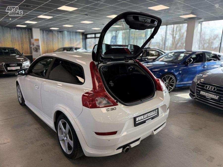 Balts Volvo C30 2010 Klaipėda, ar dzinēja tilpumu 1.60 L un nobraukumu 224 tūkst. km par 4550 €, foto 5 vietnē AUTOMOTO.COM.LV