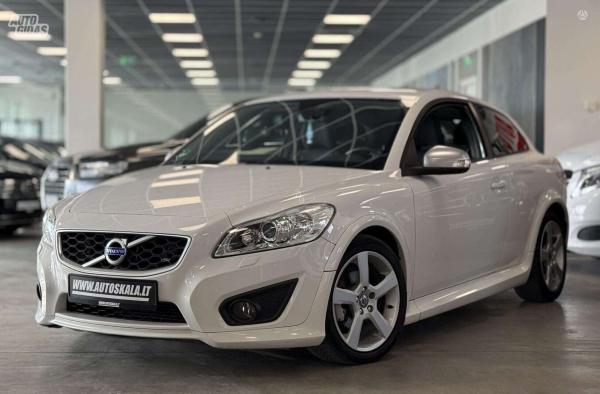 White Volvo C30 2010 in Klaipeda, with an engine capacity of 1.60 L and mileage of 224 thousand km for 4550 €, photo 6 on AUTOMOTO.COM.LV