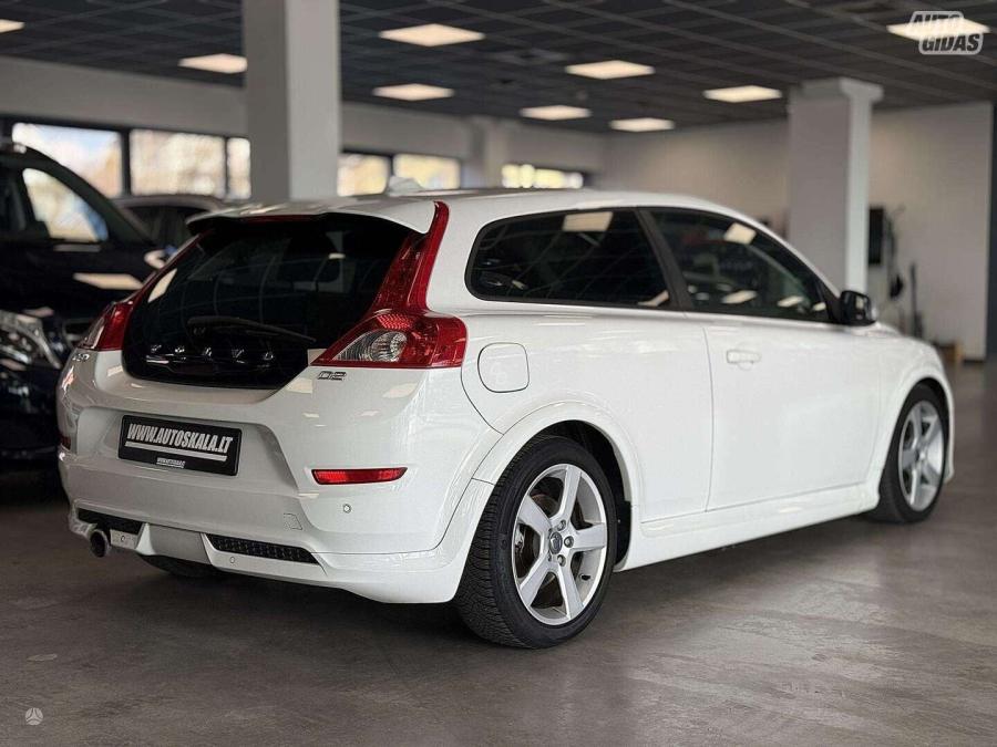Balts Volvo C30 2010 Klaipėda, ar dzinēja tilpumu 1.60 L un nobraukumu 224 tūkst. km par 4550 €, foto 9 vietnē AUTOMOTO.COM.LV