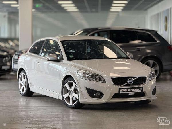 White Volvo C30 2010 in Klaipeda, with an engine capacity of 1.60 L and mileage of 224 thousand km for 4550 €, photo 9 on AUTOMOTO.COM.LV