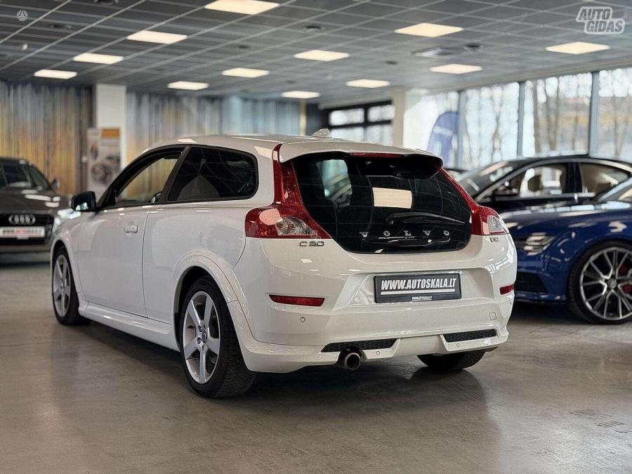 Balts Volvo C30 2010 Klaipėda, ar dzinēja tilpumu 1.60 L un nobraukumu 224 tūkst. km par 4550 €, foto 11 vietnē AUTOMOTO.COM.LV