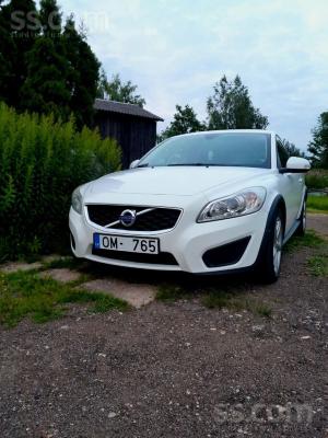 White Volvo C30 2011 in Balvi, with an engine capacity of 1.60 L and mileage of 360 thousand km for 2850 €, photo  on AUTOMOTO.COM.LV