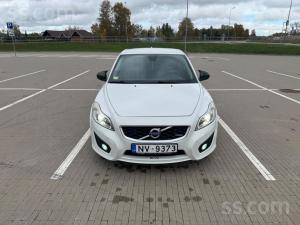 White Volvo C30 2011 in Rezekne, with an engine capacity of 1.60 L and mileage of 0 thousand km for 6000 €, photo  on AUTOMOTO.COM.LV