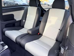 White Volvo C30 2010 in Riga, with an engine capacity of 1.60 L and mileage of 159 thousand km for 5300 €, photo 10 on AUTOMOTO.COM.LV