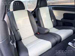 White Volvo C30 2010 in Riga, with an engine capacity of 1.60 L and mileage of 159 thousand km for 5300 €, photo 15 on AUTOMOTO.COM.LV