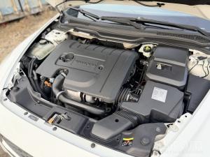 White Volvo C30 2010 in Riga, with an engine capacity of 1.60 L and mileage of 159 thousand km for 5300 €, photo 19 on AUTOMOTO.COM.LV