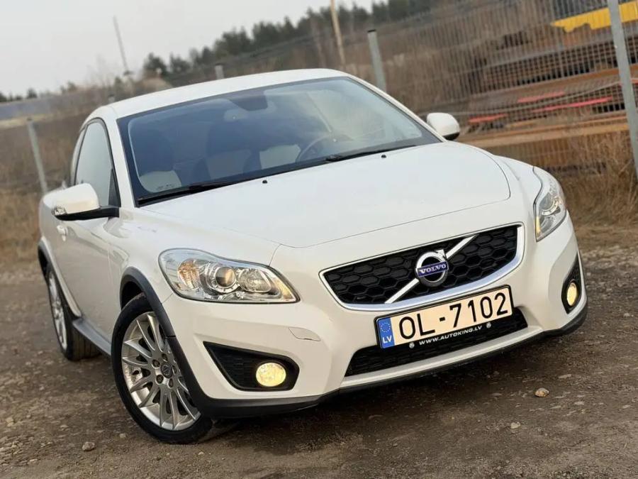 Balts Volvo C30 2010 Rīga, ar dzinēja tilpumu 1.60 L un nobraukumu 159 tūkst. km par 5300 €, foto 21 vietnē AUTOMOTO.COM.LV