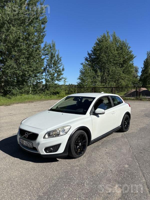 Balts Volvo C30 2011 Bauska, ar dzinēja tilpumu 1.60 L un nobraukumu 316 tūkst. km par 3800 €, foto 7 vietnē AUTOMOTO.COM.LV