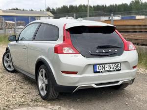 White Volvo C30 2011 in Riga, with an engine capacity of 1.60 L and mileage of 251 thousand km for 4995 €, photo 3 on AUTOMOTO.COM.LV