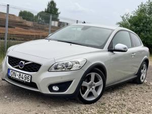 White Volvo C30 2011 in Riga, with an engine capacity of 1.60 L and mileage of 251 thousand km for 4995 €, photo 23 on AUTOMOTO.COM.LV