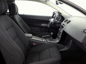 Белый Вольво Ц30 2011 в Таллин, объемом двигателя 1.60 л и пробегом 349 тыс. км за 2699 €, фото 7 на AUTOMOTO.COM.LV