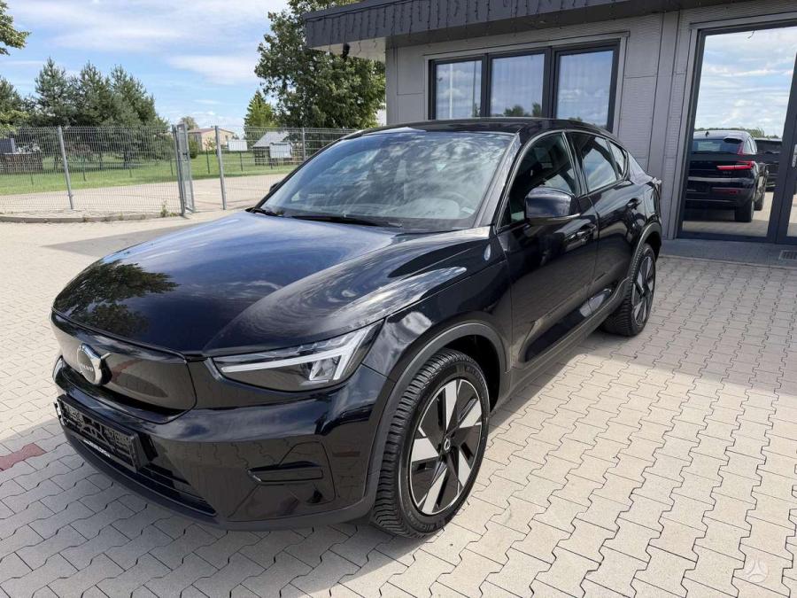 Melns Volvo C40 2023 Šauļi, ar dzinēja tilpumu 0.00 L un nobraukumu 104 tūkst. km par 29900 €, foto 3 vietnē AUTOMOTO.COM.LV