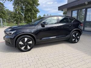 Melns Volvo C40 2023 Šauļi, ar dzinēja tilpumu 0.00 L un nobraukumu 104 tūkst. km par 29900 €, foto 4 vietnē AUTOMOTO.COM.LV