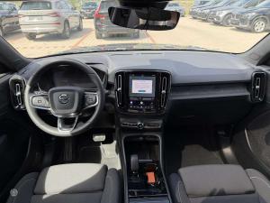 Melns Volvo C40 2023 Šauļi, ar dzinēja tilpumu 0.00 L un nobraukumu 104 tūkst. km par 29900 €, foto 17 vietnē AUTOMOTO.COM.LV