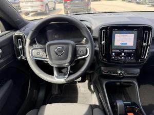 Melns Volvo C40 2023 Šauļi, ar dzinēja tilpumu 0.00 L un nobraukumu 104 tūkst. km par 29900 €, foto 18 vietnē AUTOMOTO.COM.LV