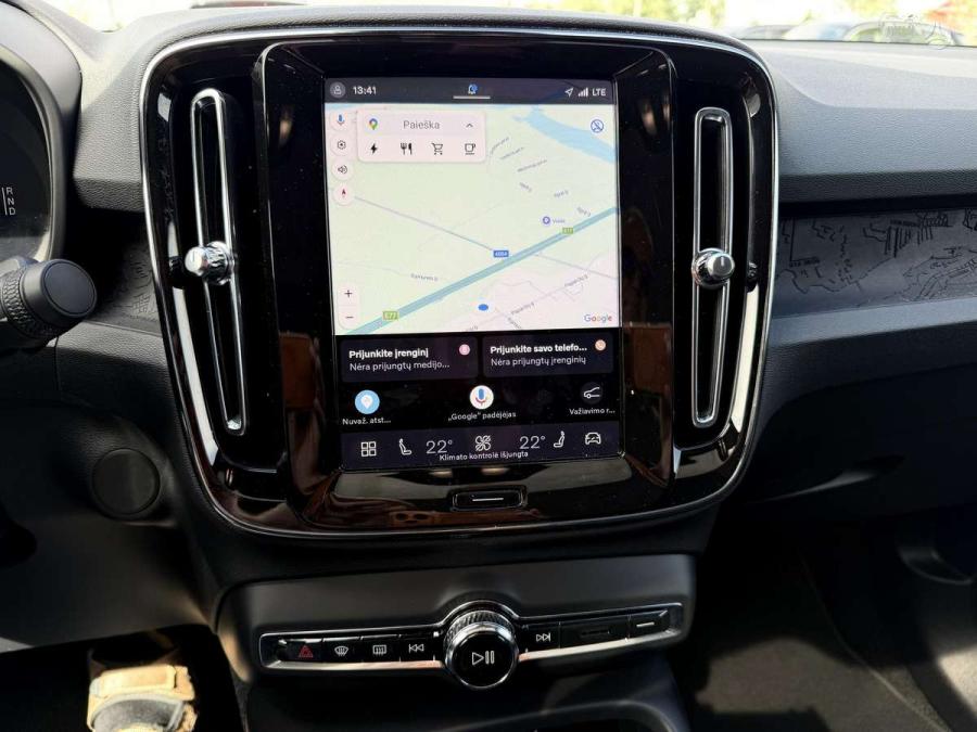 Melns Volvo C40 2023 Šauļi, ar dzinēja tilpumu 0.00 L un nobraukumu 104 tūkst. km par 29900 €, foto 22 vietnē AUTOMOTO.COM.LV