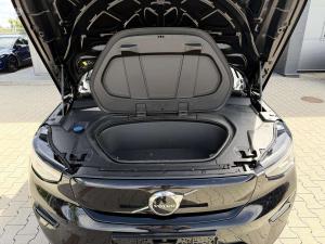 Melns Volvo C40 2023 Šauļi, ar dzinēja tilpumu 0.00 L un nobraukumu 104 tūkst. km par 29900 €, foto 27 vietnē AUTOMOTO.COM.LV