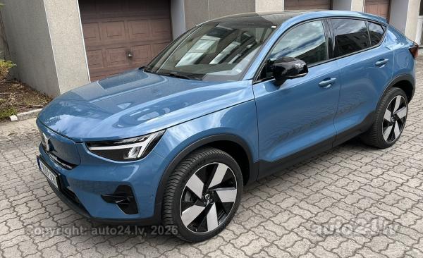 Zils Volvo C40 2022 Tallina, ar dzinēja tilpumu 0.00 L un nobraukumu 63 tūkst. km par 36900 €, foto  vietnē AUTOMOTO.COM.LV