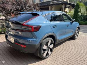 Zils Volvo C40 2023 Viļņa, ar dzinēja tilpumu 0.00 L un nobraukumu 41 tūkst. km par 32999 €, foto 6 vietnē AUTOMOTO.COM.LV
