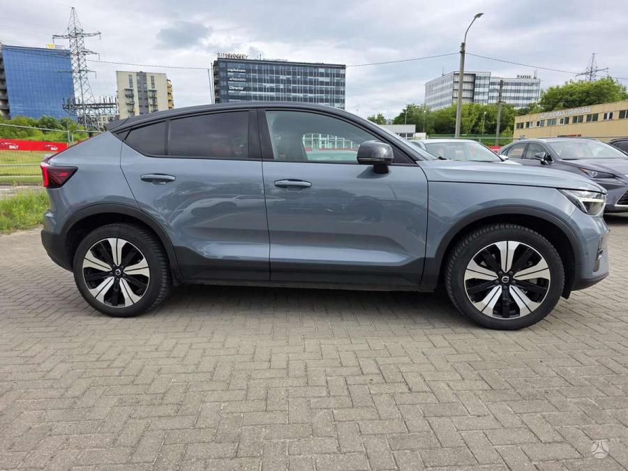 Pelēks Volvo C40 2022 Viļņa, ar dzinēja tilpumu 0.00 L un nobraukumu 50 tūkst. km par 23000 €, foto 5 vietnē AUTOMOTO.COM.LV