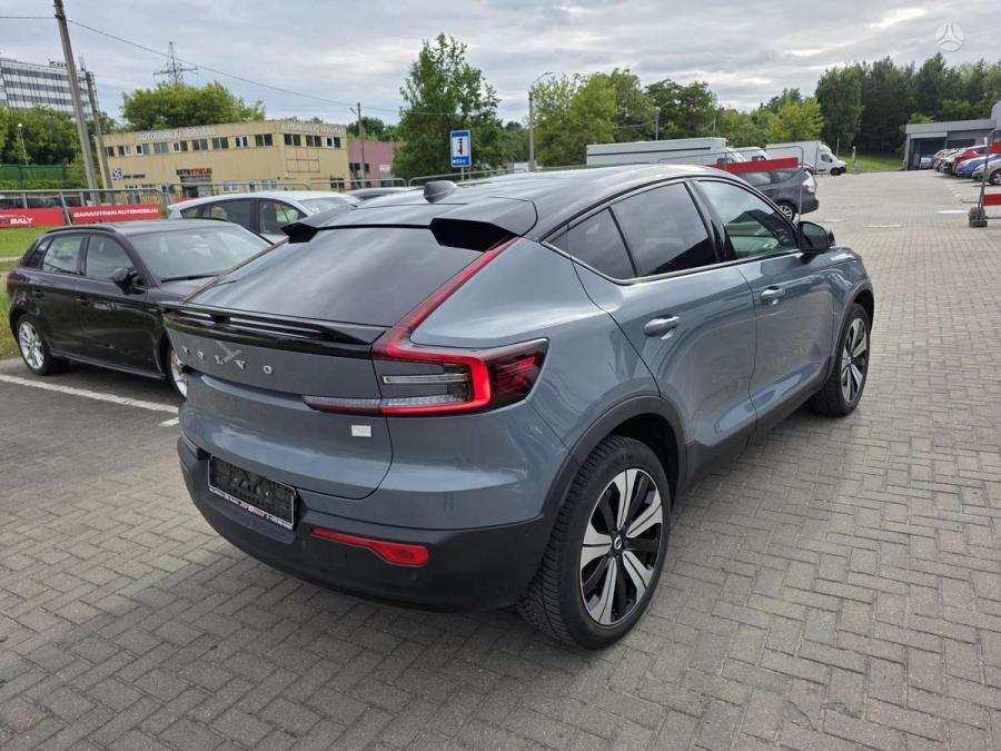 Pelēks Volvo C40 2022 Viļņa, ar dzinēja tilpumu 0.00 L un nobraukumu 50 tūkst. km par 23000 €, foto 6 vietnē AUTOMOTO.COM.LV