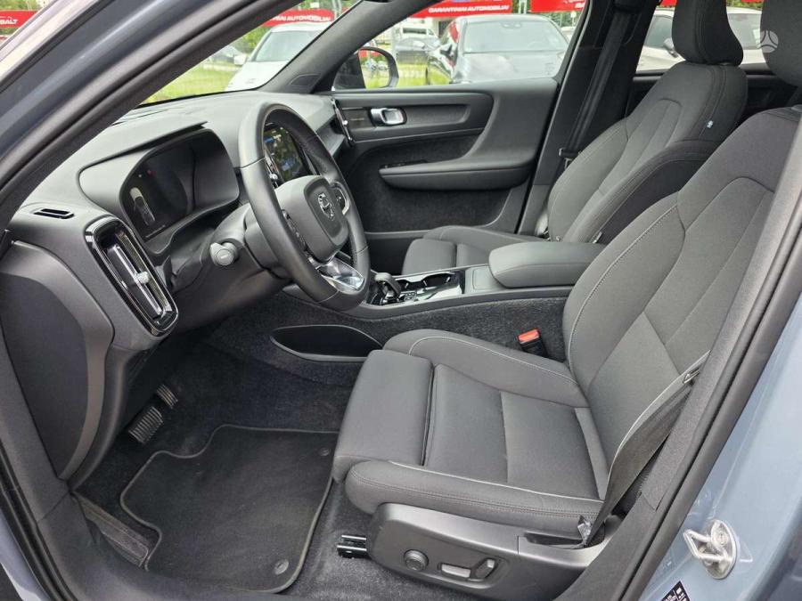 Pelēks Volvo C40 2022 Viļņa, ar dzinēja tilpumu 0.00 L un nobraukumu 50 tūkst. km par 23000 €, foto 17 vietnē AUTOMOTO.COM.LV