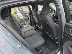 Pelēks Volvo C40 2022 Viļņa, ar dzinēja tilpumu 0.00 L un nobraukumu 50 tūkst. km par 23000 €, foto 20 vietnē AUTOMOTO.COM.LV
