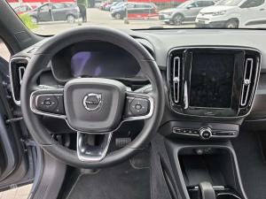 Pelēks Volvo C40 2022 Viļņa, ar dzinēja tilpumu 0.00 L un nobraukumu 50 tūkst. km par 23000 €, foto 26 vietnē AUTOMOTO.COM.LV