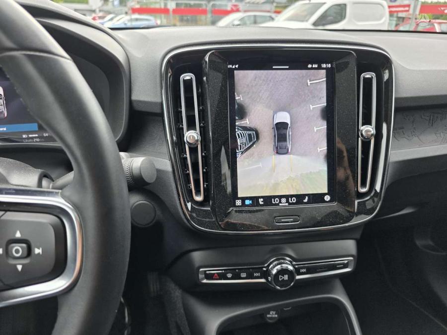 Pelēks Volvo C40 2022 Viļņa, ar dzinēja tilpumu 0.00 L un nobraukumu 50 tūkst. km par 23000 €, foto 34 vietnē AUTOMOTO.COM.LV