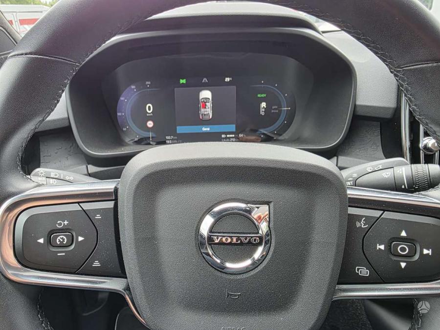 Pelēks Volvo C40 2022 Viļņa, ar dzinēja tilpumu 0.00 L un nobraukumu 50 tūkst. km par 23000 €, foto 35 vietnē AUTOMOTO.COM.LV