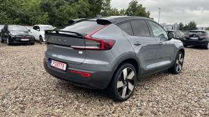 Pelēks Volvo C40 2022 Kauņa, ar dzinēja tilpumu 0.00 L un nobraukumu 110 tūkst. km par 30734 €, foto 6 vietnē AUTOMOTO.COM.LV