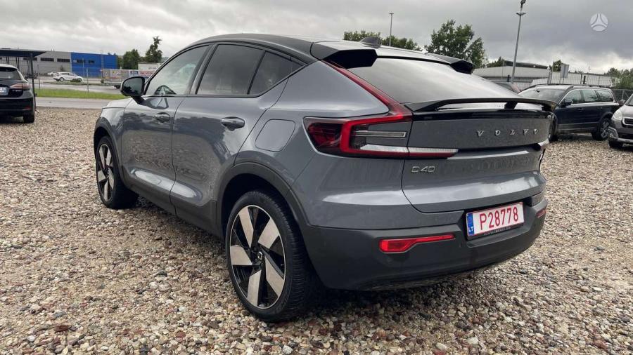 Pelēks Volvo C40 2022 Kauņa, ar dzinēja tilpumu 0.00 L un nobraukumu 110 tūkst. km par 30734 €, foto 7 vietnē AUTOMOTO.COM.LV