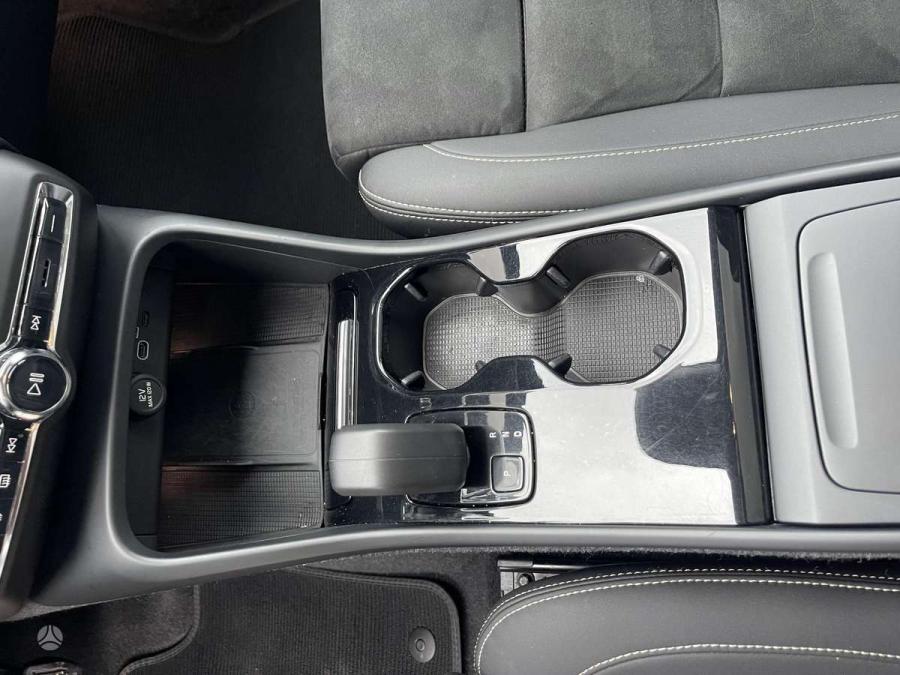 Pelēks Volvo C40 2022 Kauņa, ar dzinēja tilpumu 0.00 L un nobraukumu 110 tūkst. km par 30734 €, foto 17 vietnē AUTOMOTO.COM.LV