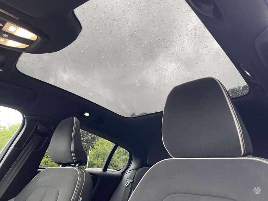 Pelēks Volvo C40 2022 Kauņa, ar dzinēja tilpumu 0.00 L un nobraukumu 110 tūkst. km par 30734 €, foto 18 vietnē AUTOMOTO.COM.LV